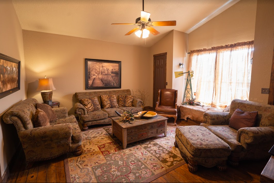 Inside The Venue :: Avalon Legacy Ranch